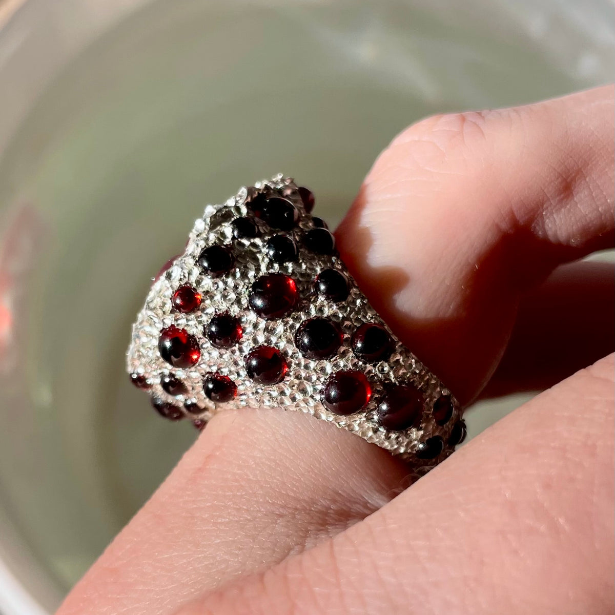 Ruby Lip Ring – Martina Kocianova