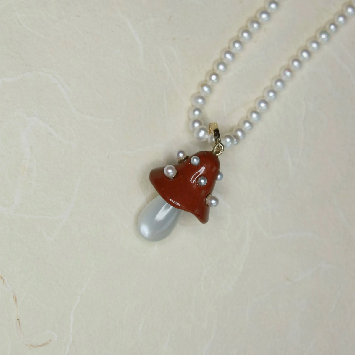 The Toadstool pendant – Martina Kocianova